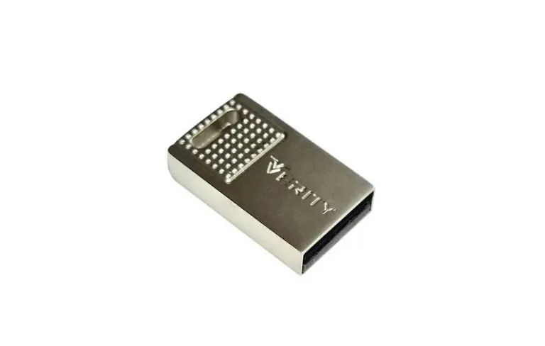 راهنمای خرید بهترین فلش مموری USB3؛ ۱۰ فلش سریع با قیمت مناسب • دیجی‌کالا مگ