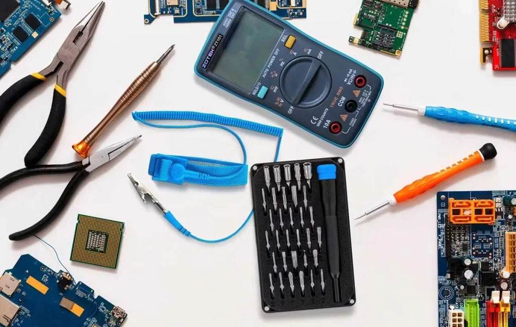 برای تعمیر کامپیوتر باید از این 7 ابزار استفاده کنید • دیجی‌کالا مگ